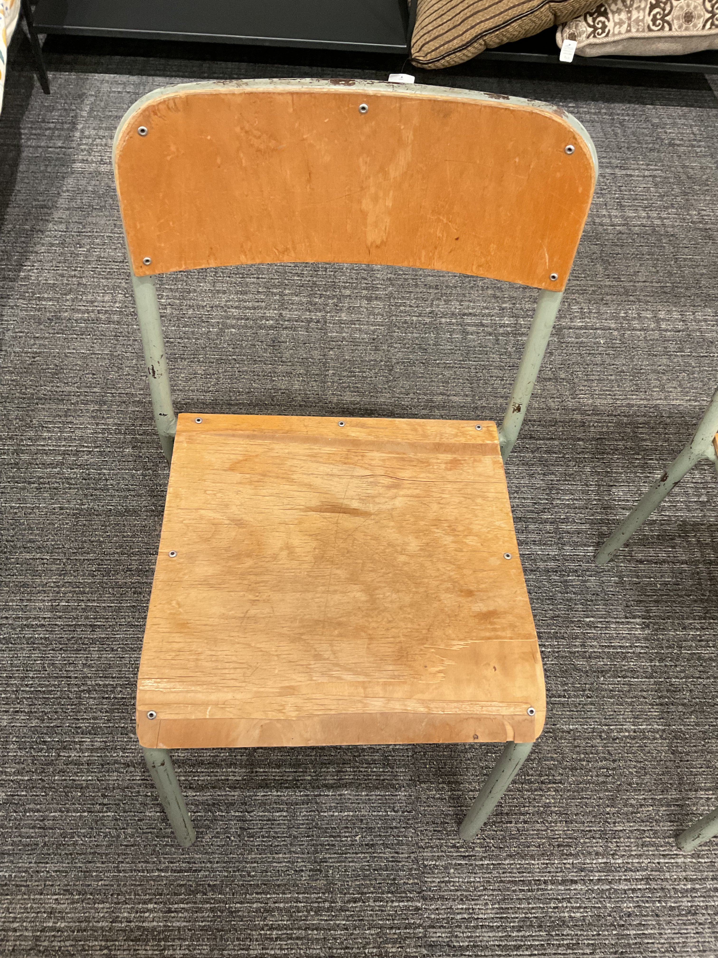 Kinder Chair *WH* – TOSA Furniture Boutique